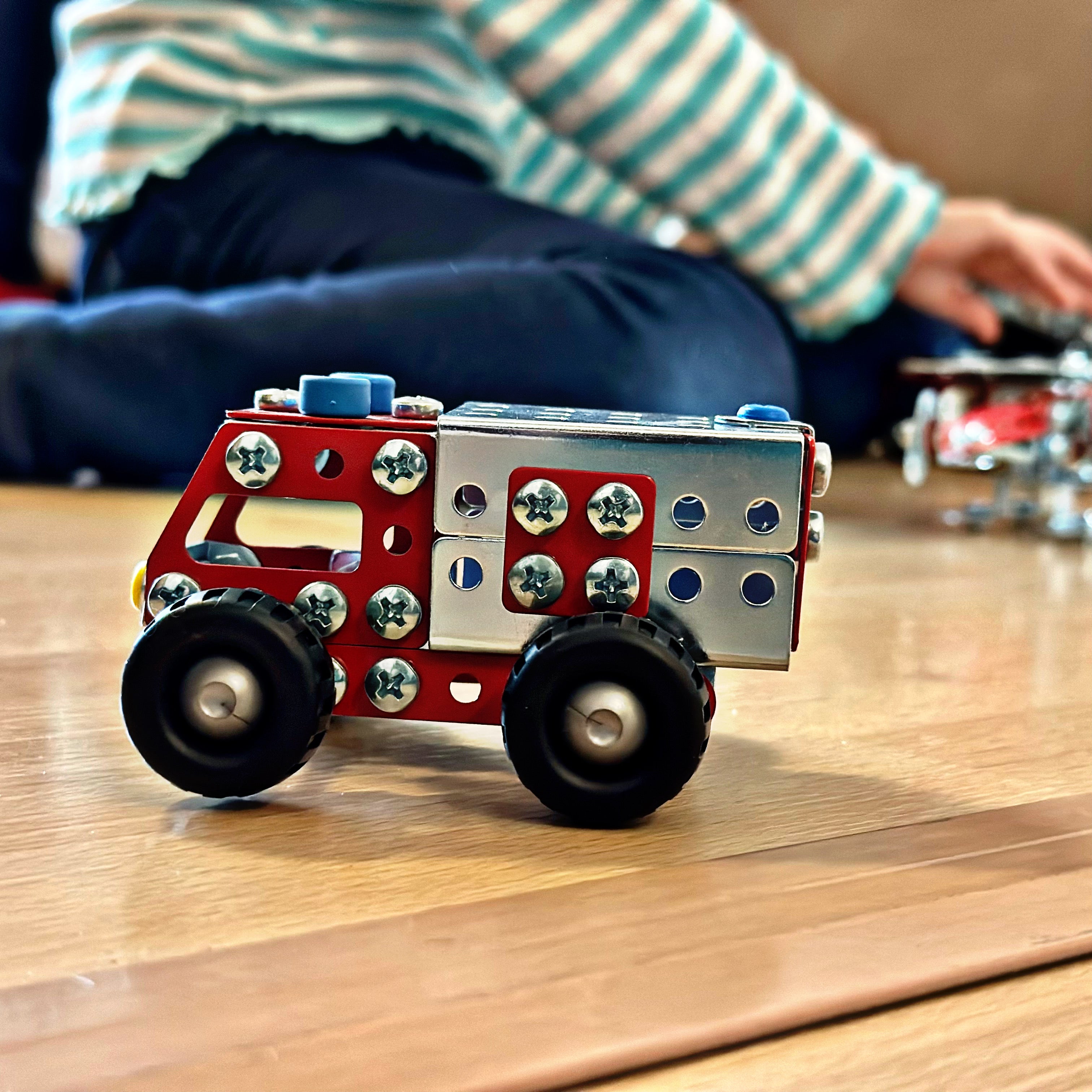 Fire brigade set - helicopter & emergency vehicle | eitech® metal ...