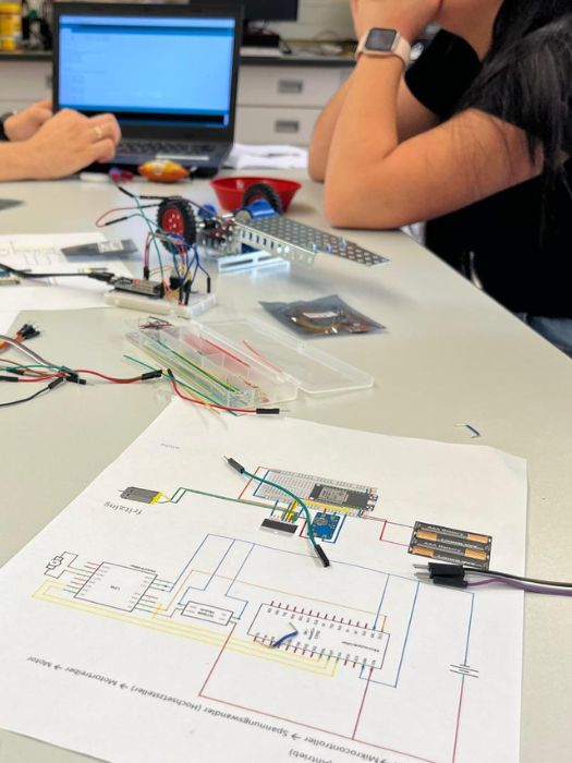 Electronic construction kit - Electronic building fun | eitech® metal construction kits