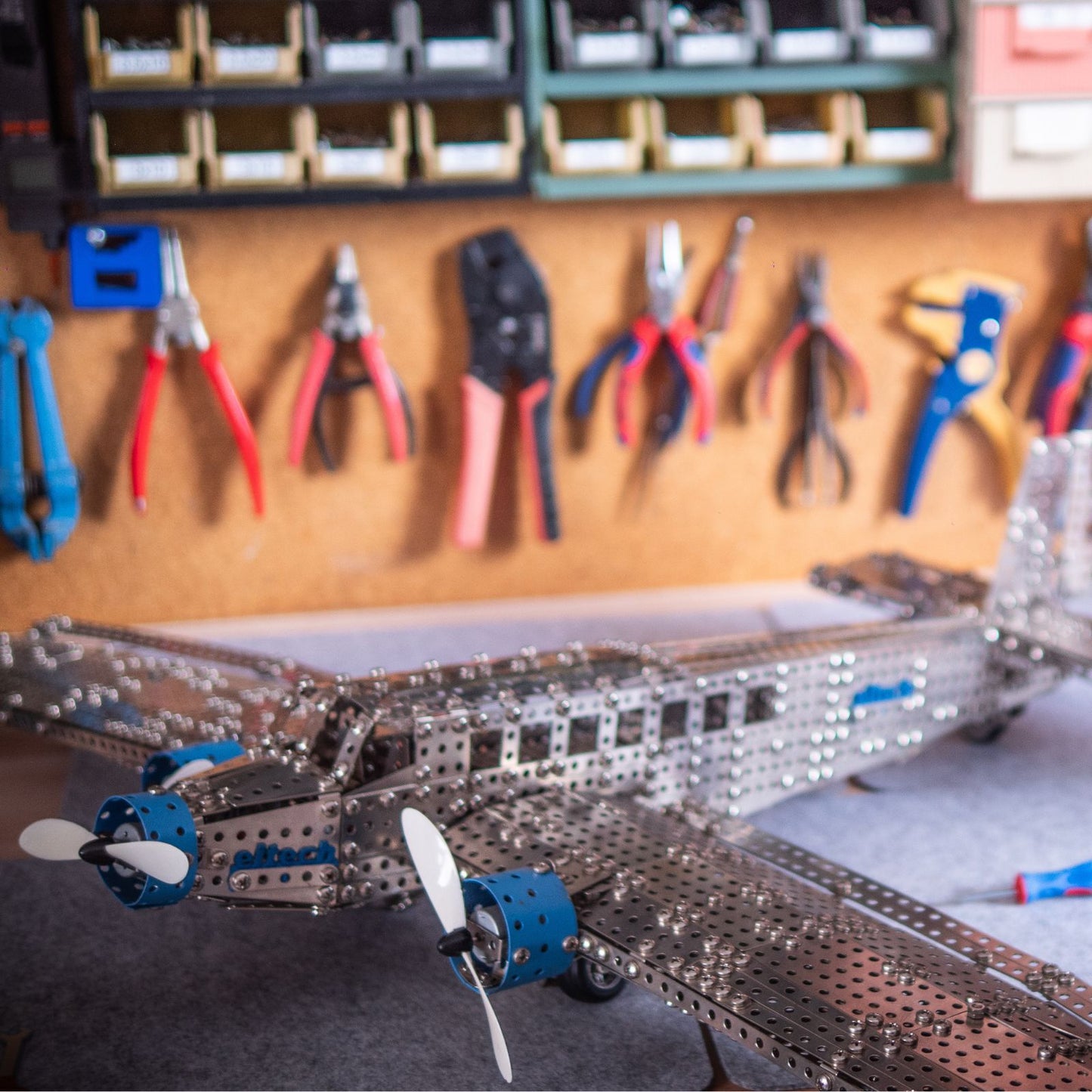 eitech metal construction sets - the toy classic since 1977